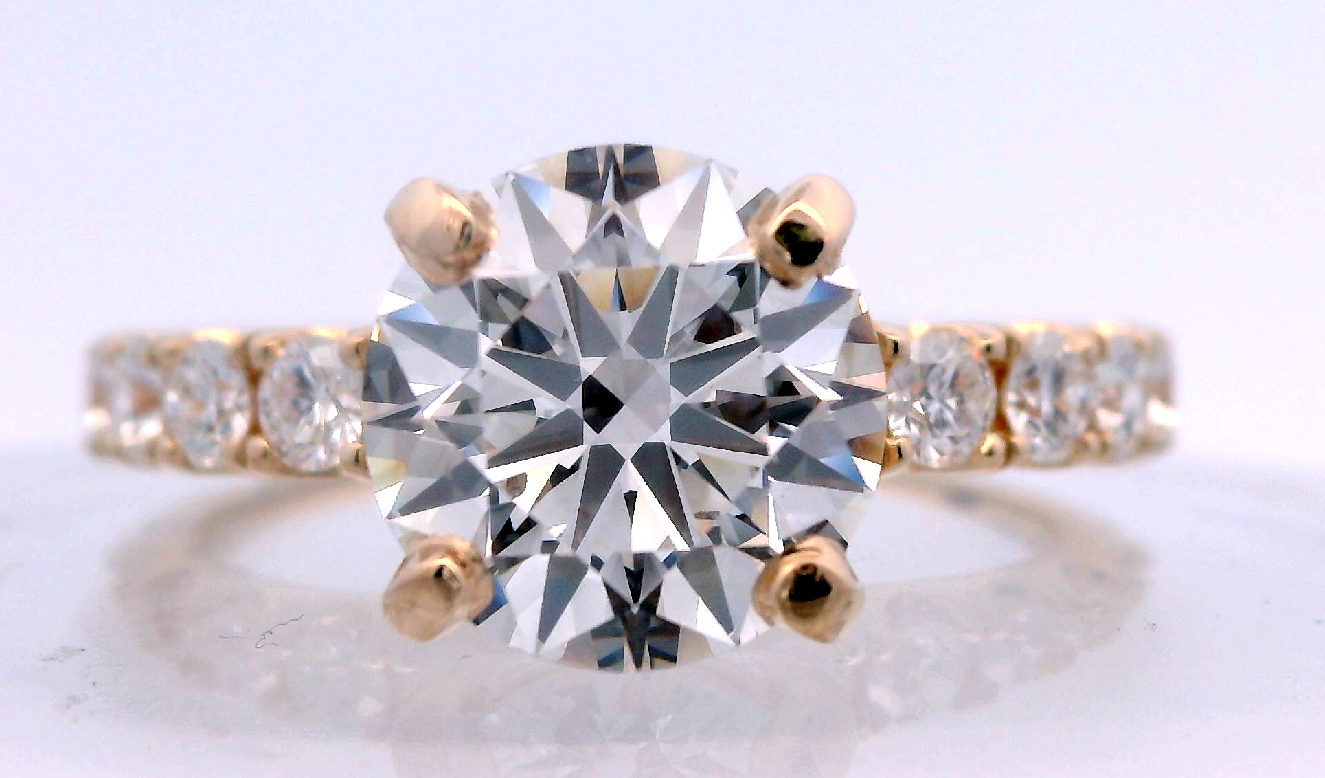 expanding diamond ring