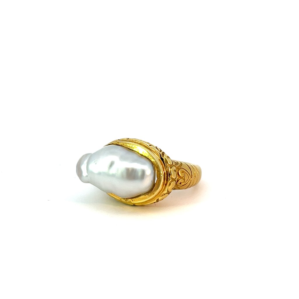 baroque pearl ring