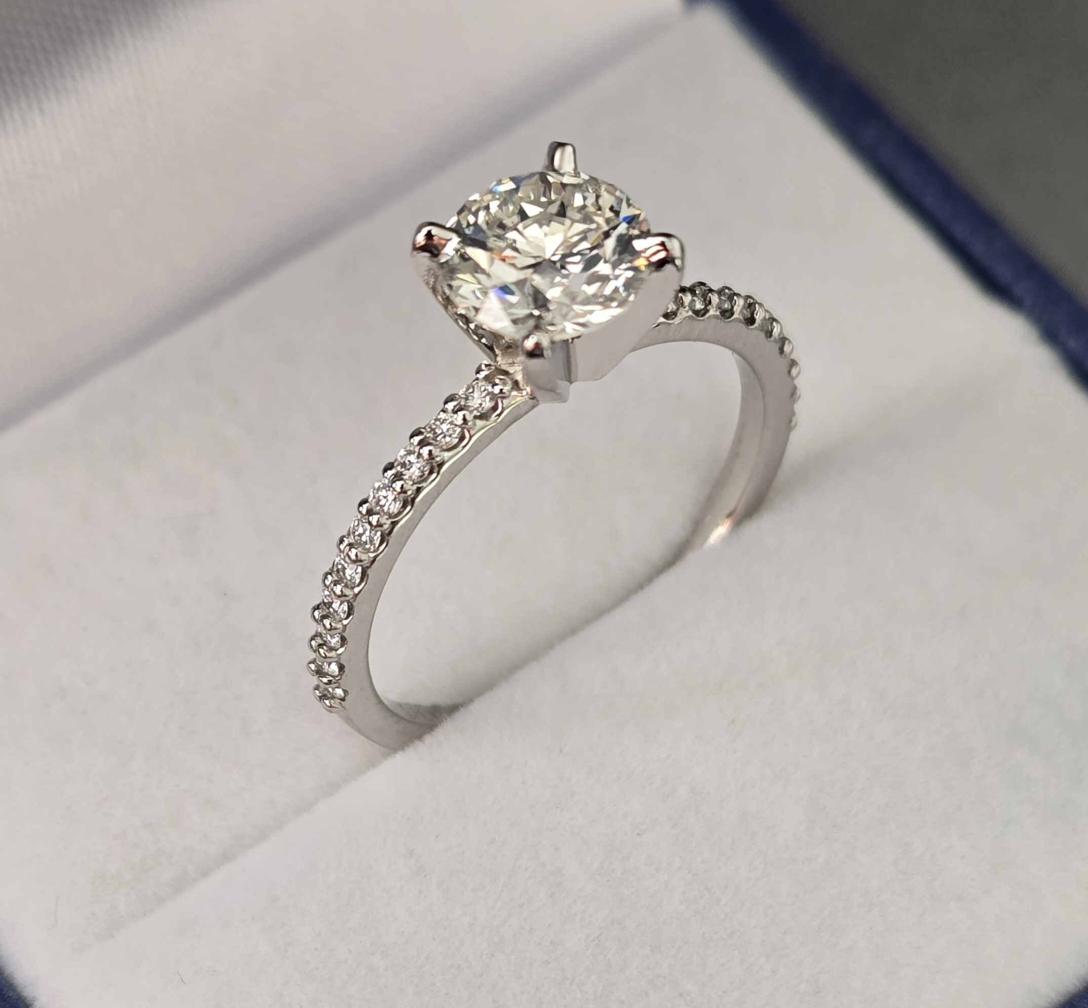 Engagement Ring 001-100-00225 - Diamond Engagement Rings | Dolabany ...