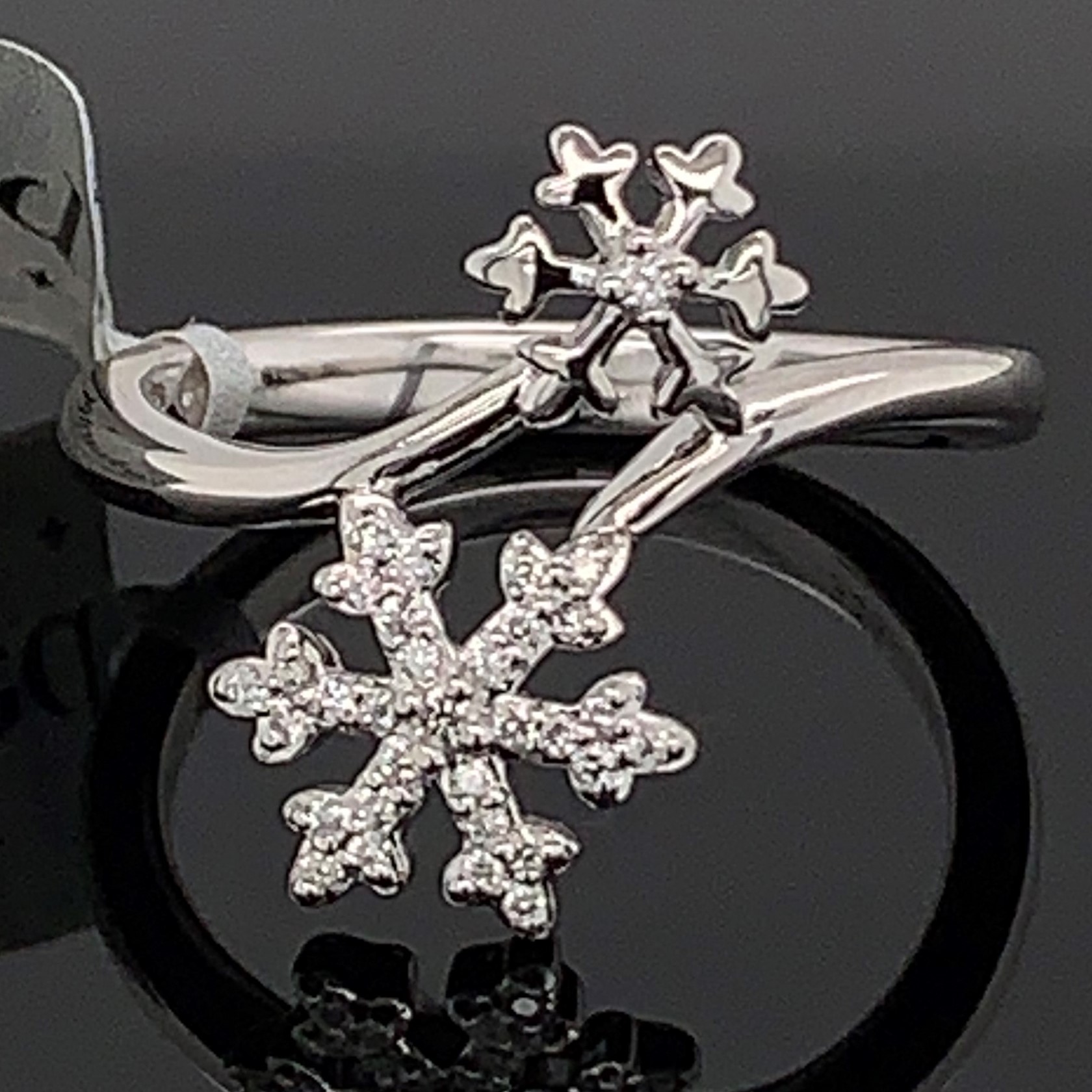 Elsa snowflake ring store