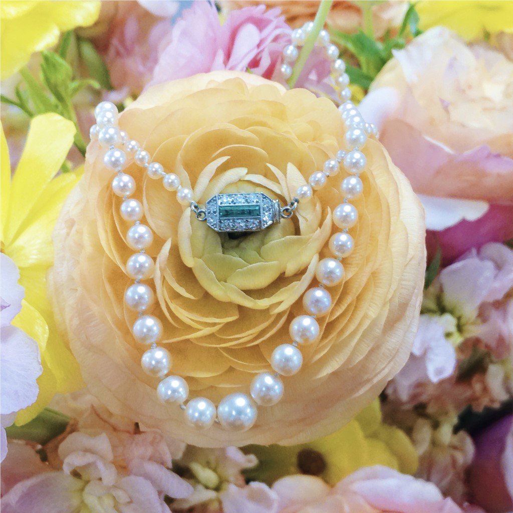 Graduated Pearl Necklace with Vintage Emerald Diamond Clasp | Joint ...