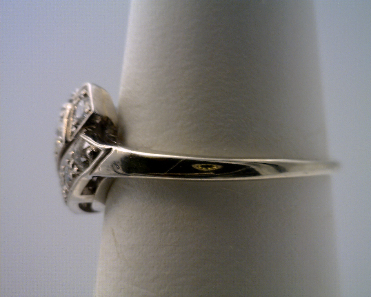 Diamond Rings 001-130-04829 18KW - Diamond Rings | Joint Venture Estate ...