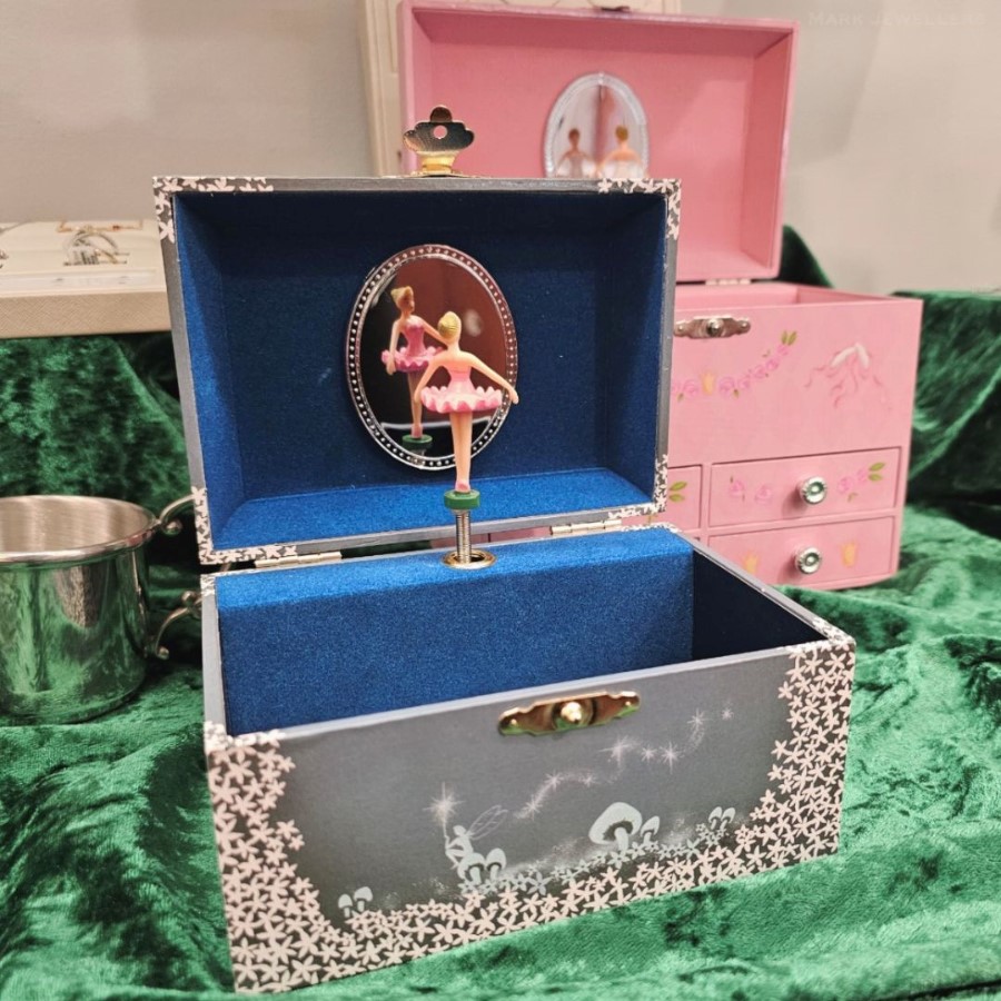 jewellery box with ballerina inside