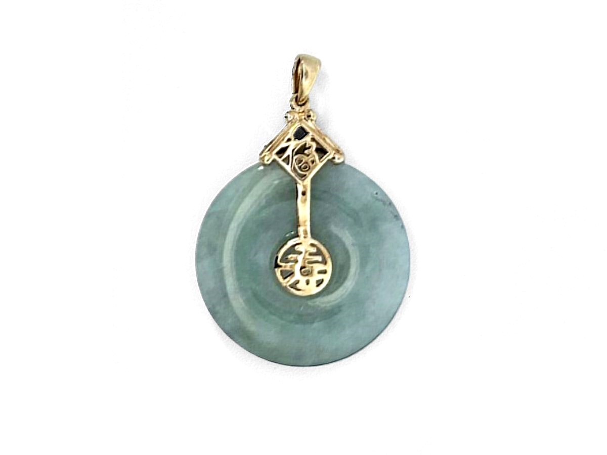 jade pendant round