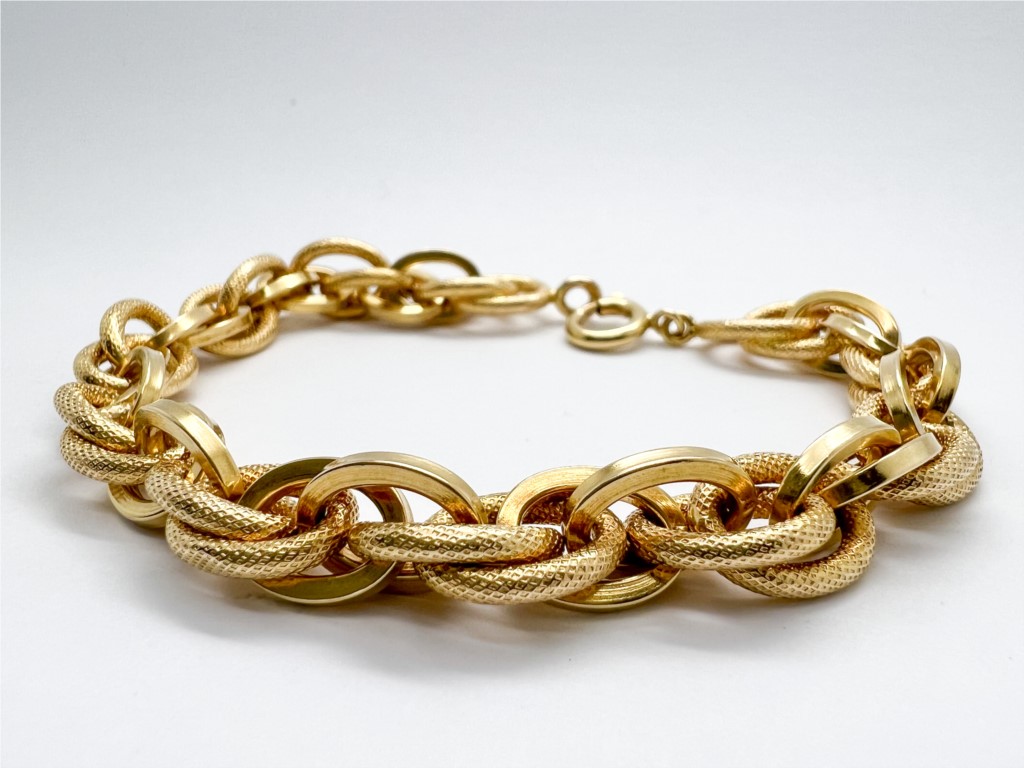 Estate gold bracelet store